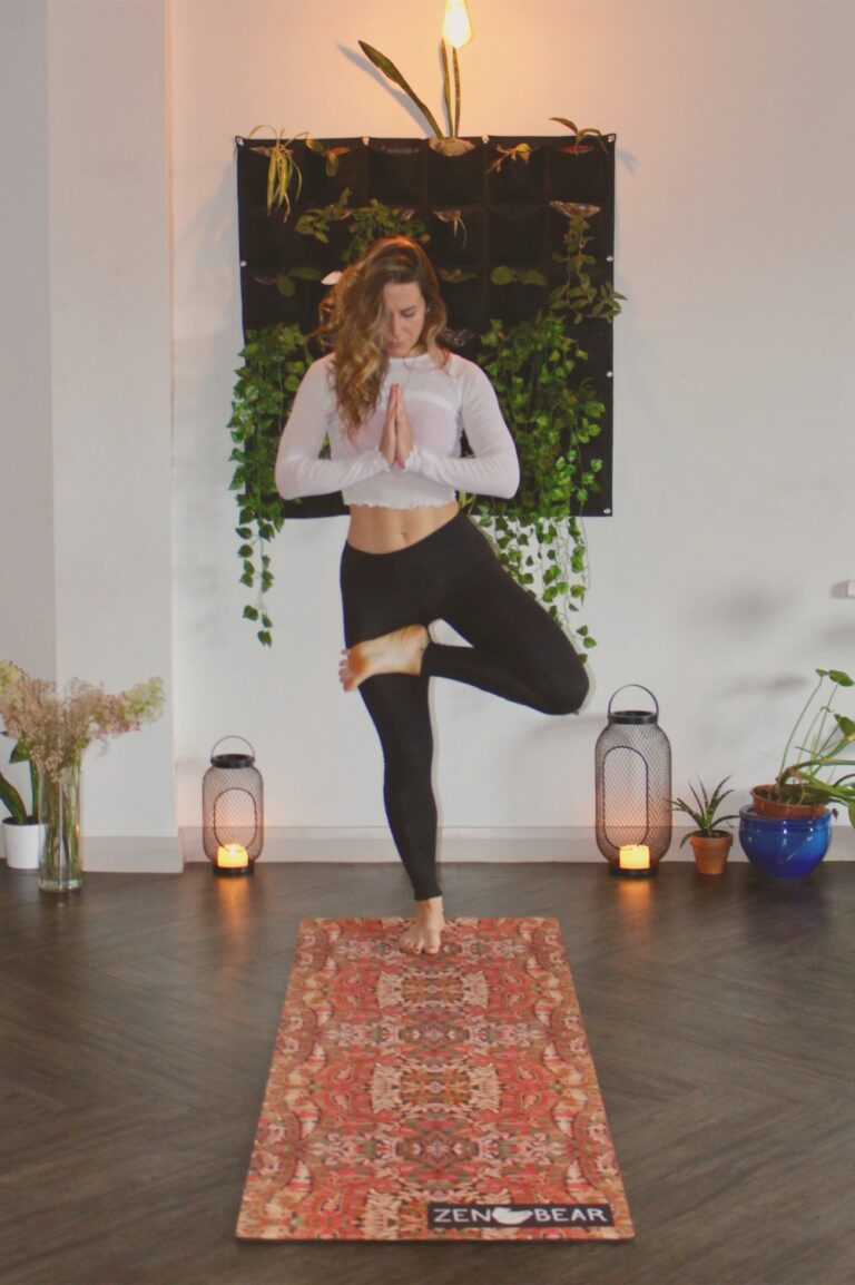 Consejos para tu espacio de Yoga en casa - Cambiatelespacio